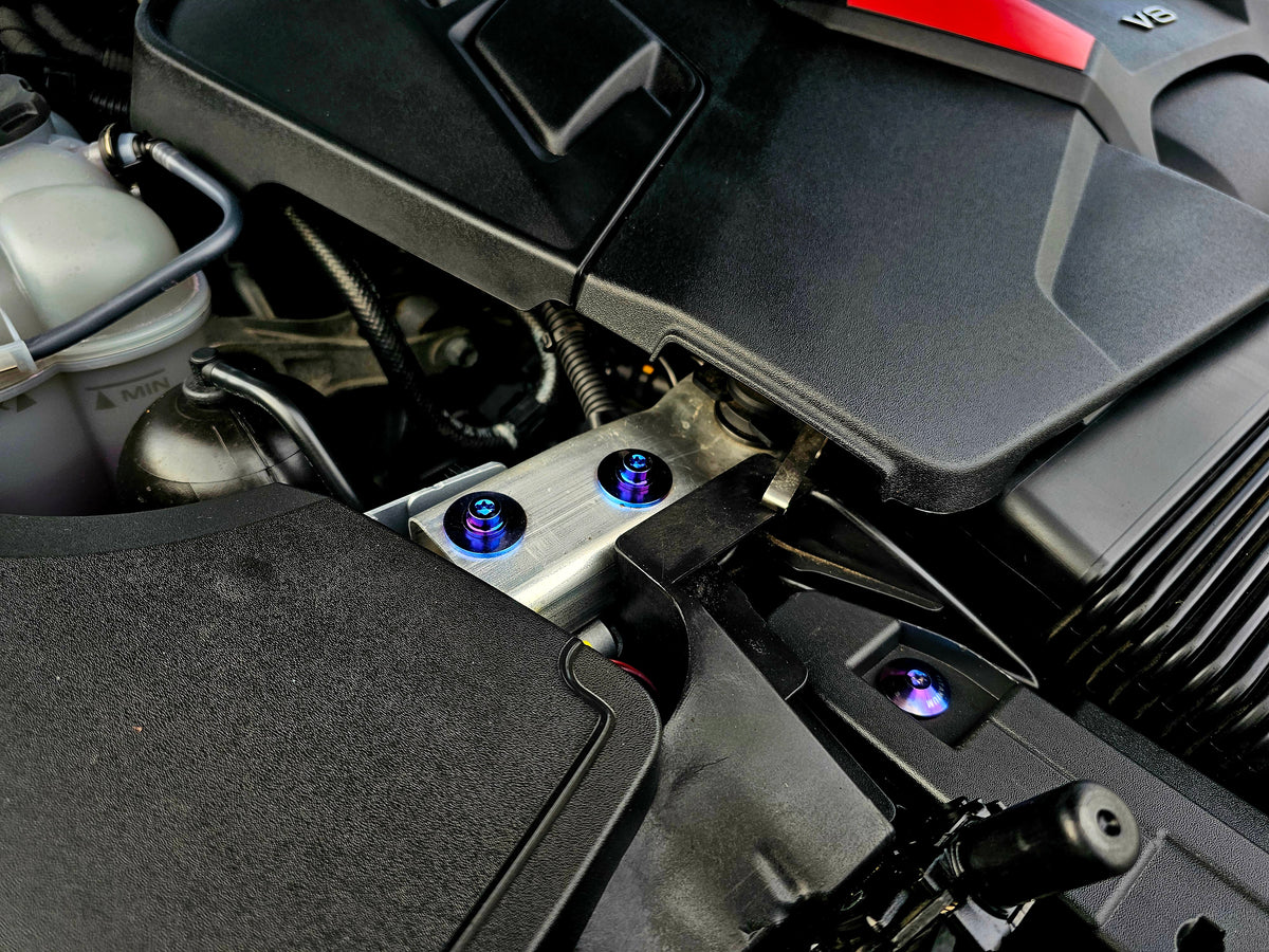 Audi RSQ8 / Lamborghini URUS titanium engine bay kit – Titanium Works