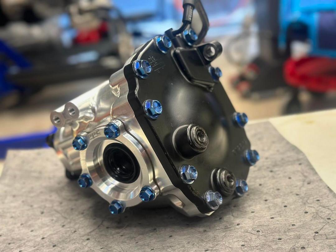 Nissan GTR front differential titanium hardware – Titanium Works